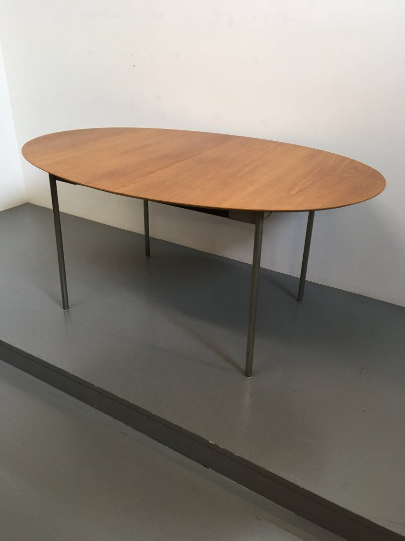 Stag Extending Table - Max Inc